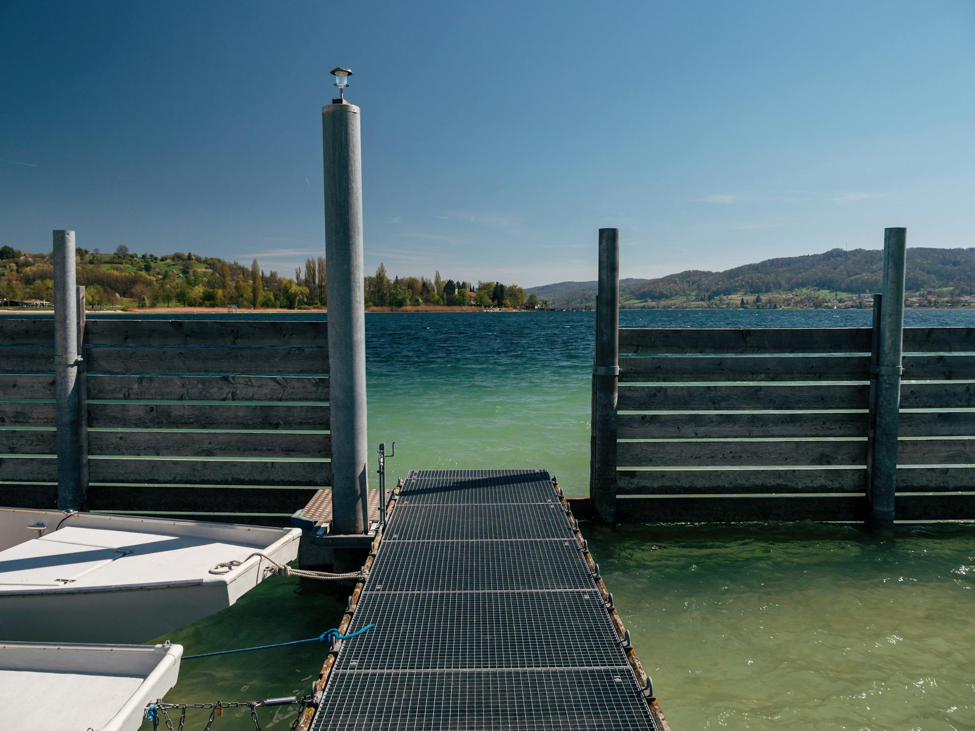 What are the Best Docks for A Lakefront Property? | Boat Reveals
